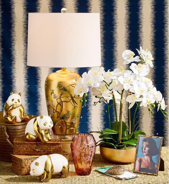 Gump's - Spring Catalog 2025 - Page 28-29